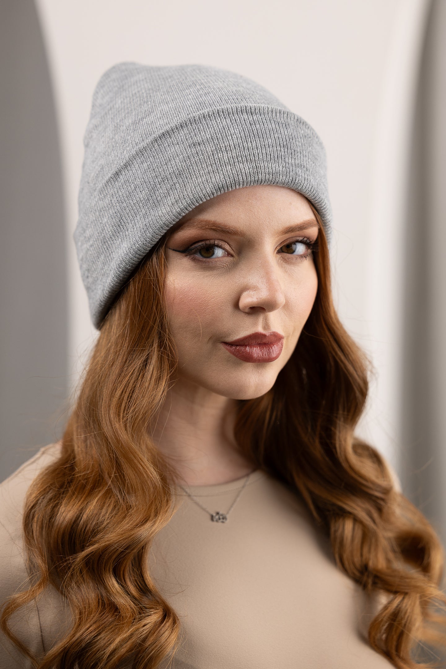 Modelle Beanie - Dark Shades - Clothing Accessories for Women - Modelle