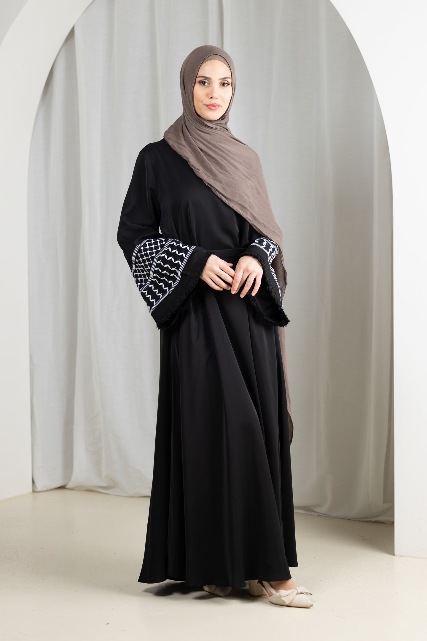 Gaza Embroidered Abaya - Dresses for Women Online - Modelle