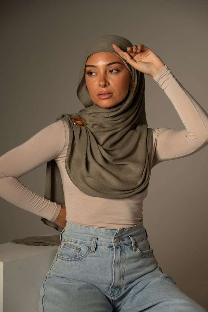 Shop Trendy Hijabs & Scarves: Modest Headwear for Every Style | Modelle