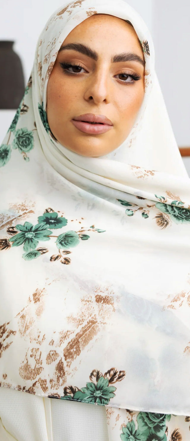 Splash into Summer with Modest Swimwear That Dazzles | Modelle